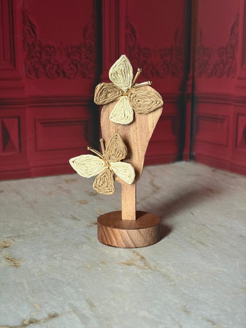 Mariposa Irónica - Café Tortilla - Cretina Accesorios